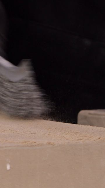 Сделал колонки из наливного пола