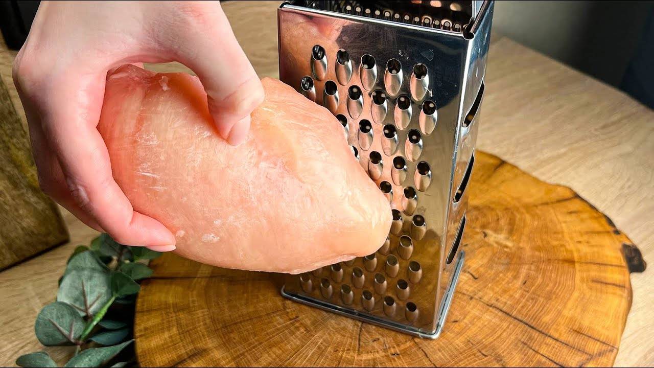 Натерла замороженную куриную грудку! Вам понравится этот простой и вкусный рецепт