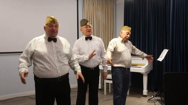 Трио "Натроих". 18 номер концерта "Кинопанорама", песня из кинофильма "Небесный тихоход"