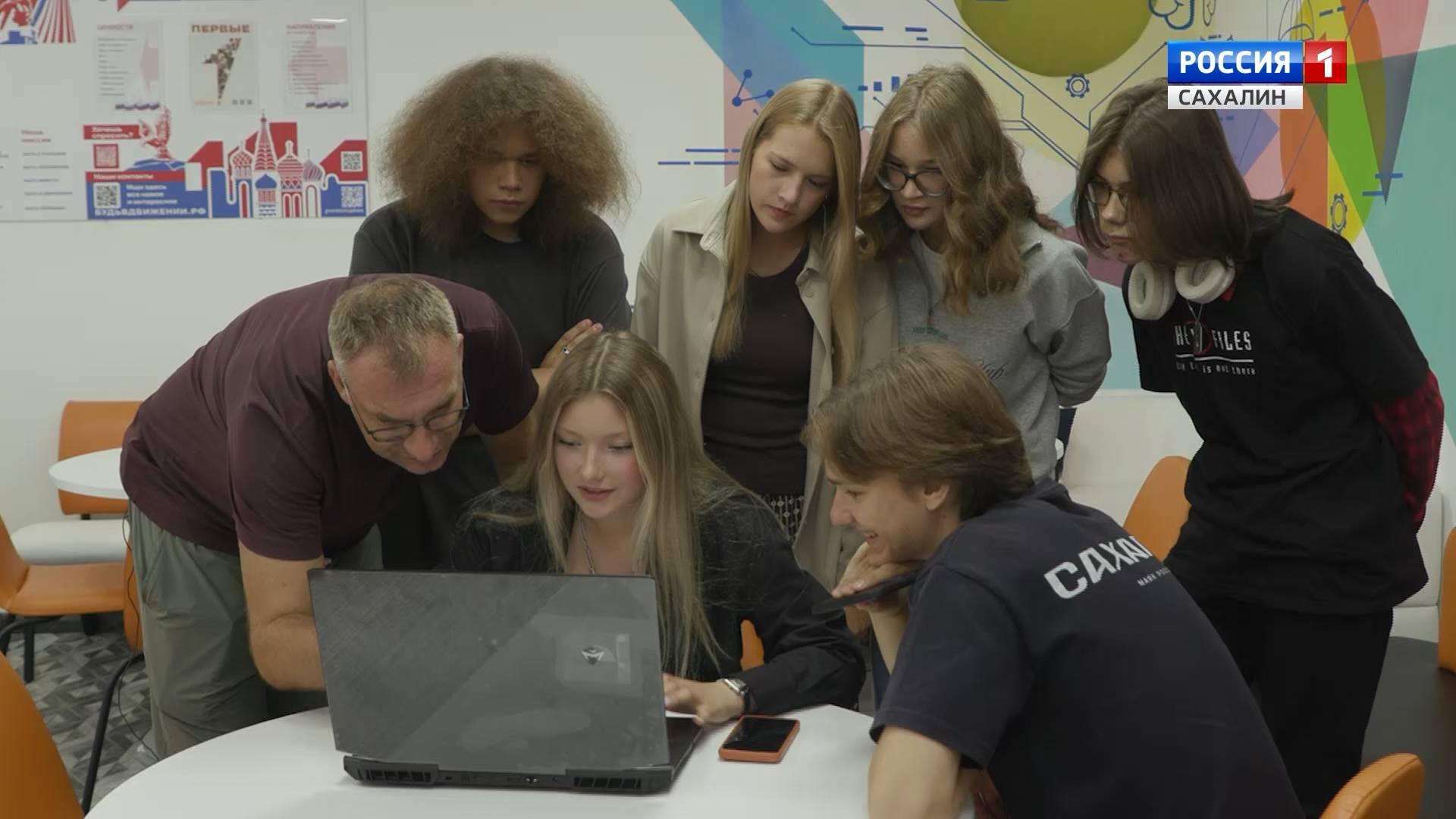 “Классная тема”. Учитель информатики Яков Мязин