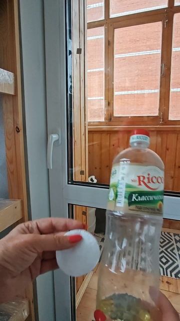 Секрет, как удалить клей от скотча и не повредить поверхность #лайфхак #home