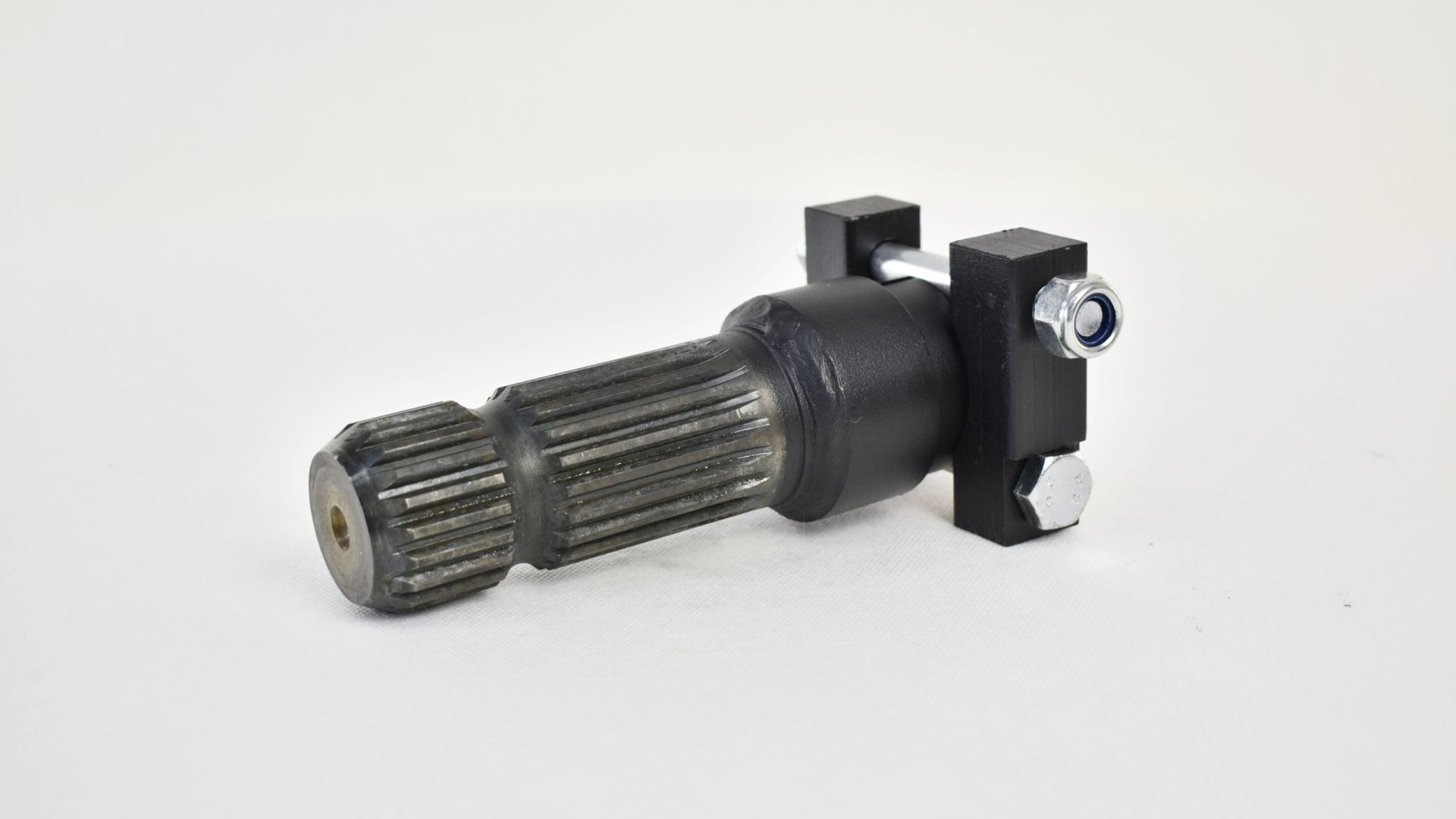 Переходник АК.125.008 (втулка 32х38 8 шлиц - вал 40х45 20 шлиц) РЗКВ