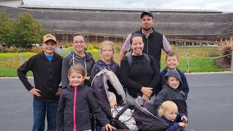 Канадская семья в НН (запись трансляции).. Sept 28th Countryside Acres is live!