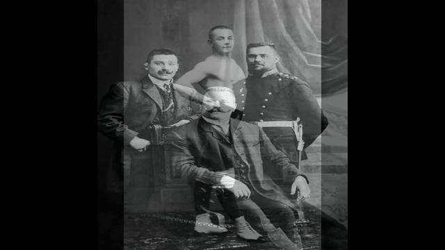 АТЛЕТЫ СТАРОГО ПЕТЕРБУРГА