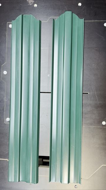 Металлический штакетник М образный RAL 6005