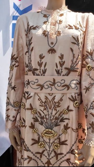 Платья с ручной вышивкой из Балыкесира