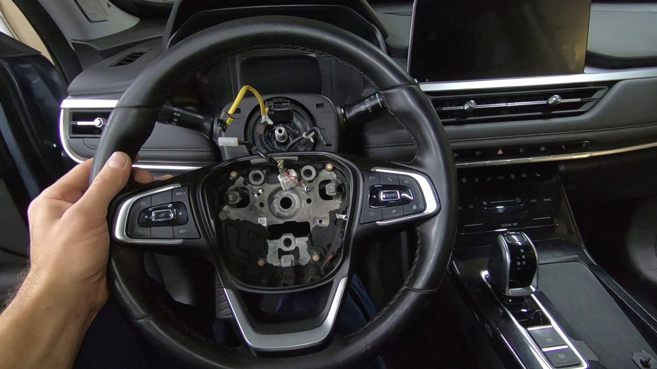 Снятие руля Chery Tiggo 7Pro