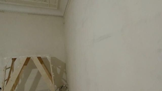 19. Стены 5. Переделываем новую штукатурку под обои. Слава Богу, чужую, не нашу. 21.12.22-10.02.23