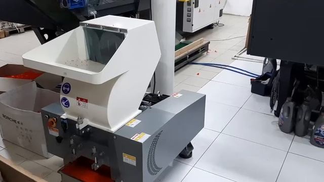 Дробилка для пластика Plastron РС-300А