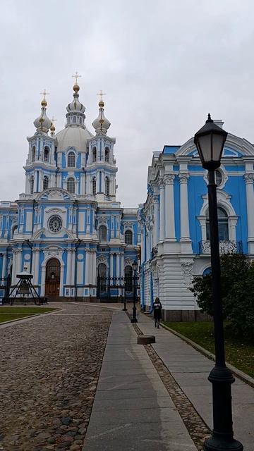 Смольный собор