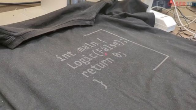 Лазерная маркировка футболки