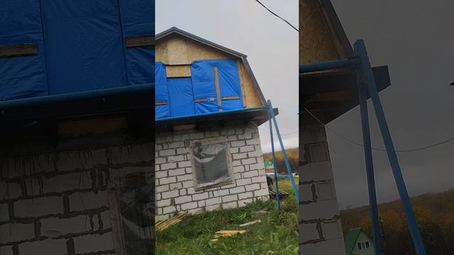 Саша помогает папе.☺️