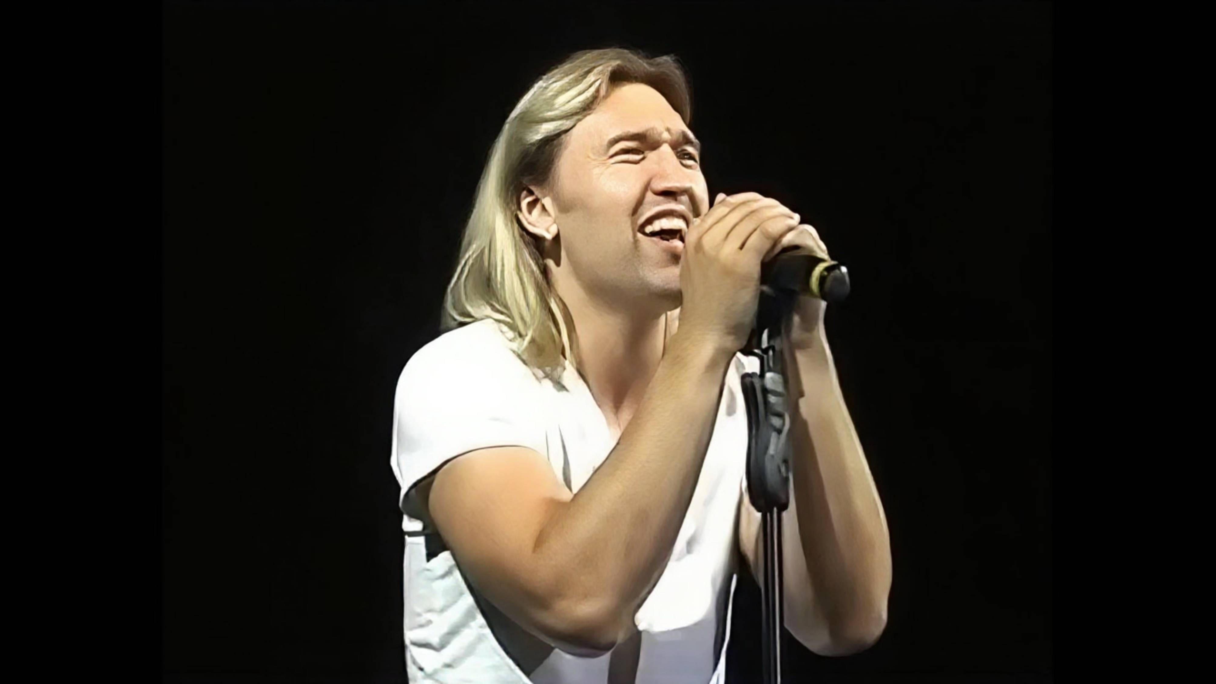 Пётр Елфимов - Child In Time (Молодежный театр эстрады, 30.06. 2010 г.)