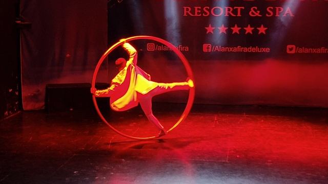 вращение в обруче