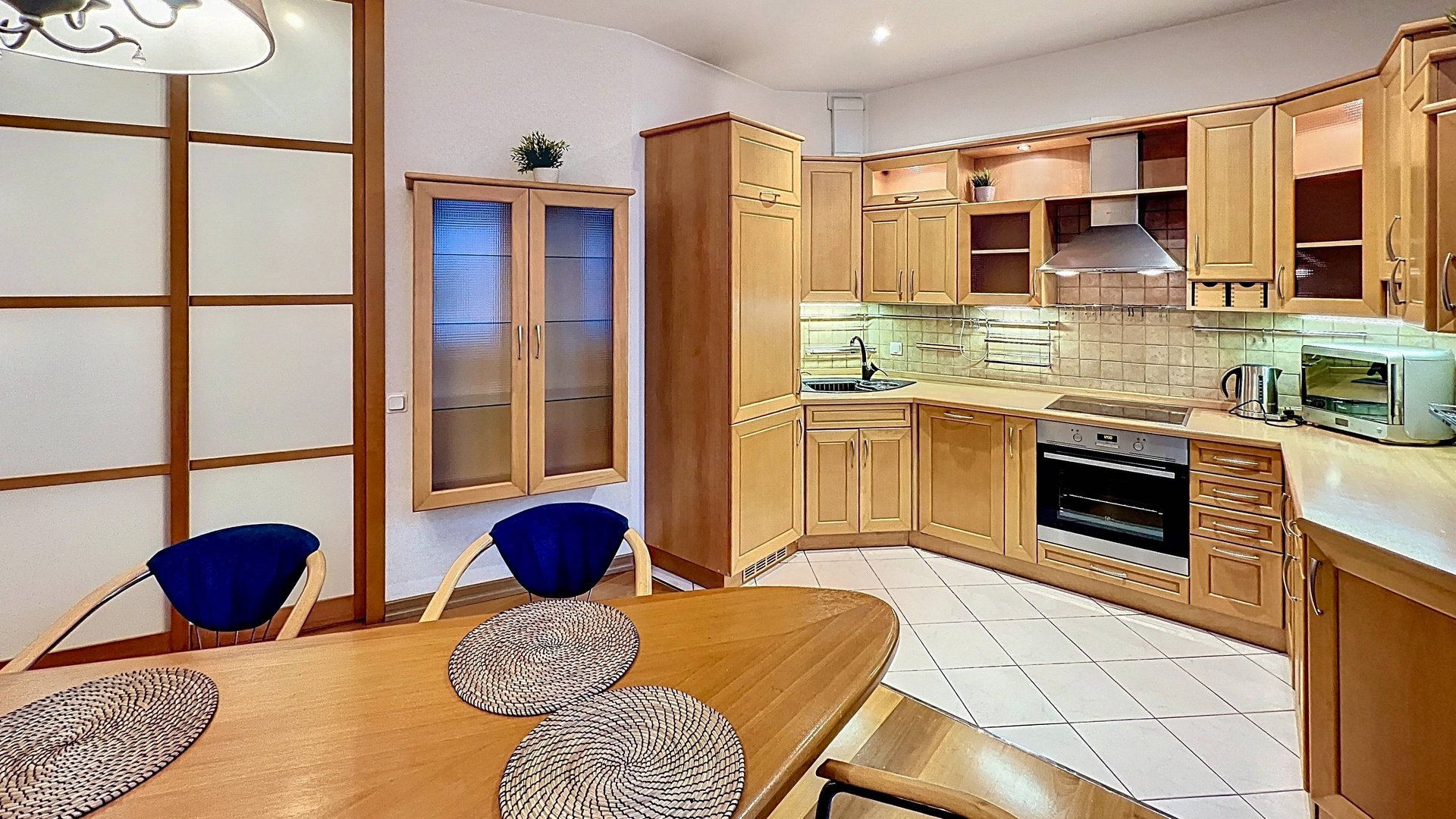 Квартира в современном доме на Чистых прудах! Аренда 4-комнатной квартиры,  150 м² (ID 34514)