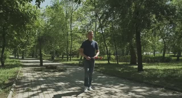 7 лет со дня гибели Бати, Александра Захарченко. «Некоторые не попадут в ад…» читает Игорь Петренко