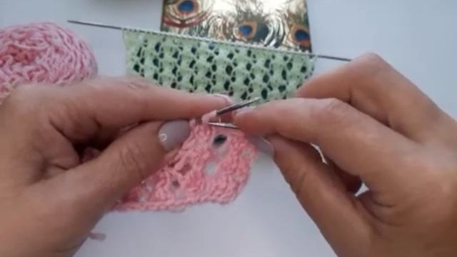 Ажурный узор спицами.