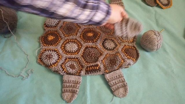 Подушка " черепаха" Обзор.( Из архива)