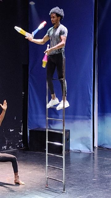 могу и на лестнице