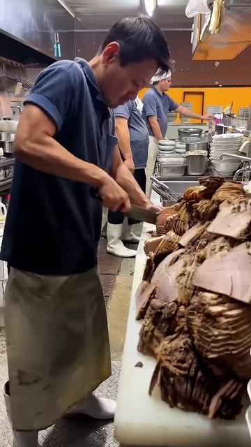 Сытный рамен весом 12 кг