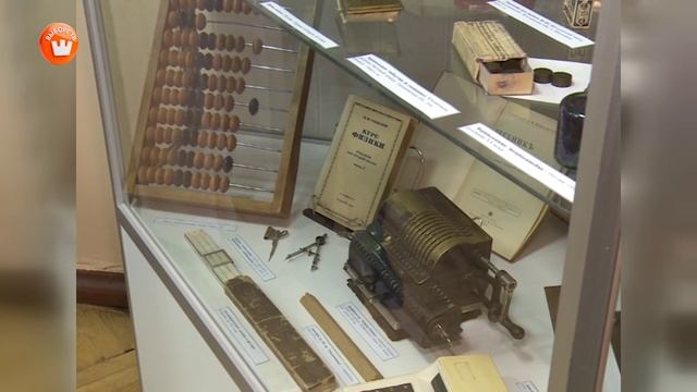 Ретроспектива-2016: выставка старинных школьных учебников