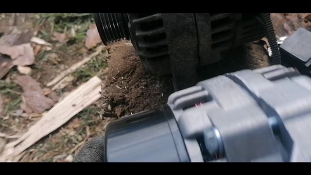 Замена генератора на автомобиле волга крайслер или газ 31105.