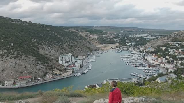 Круговой вид с горы возле крепости в Балаклаве (Крым).