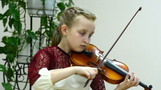 Таисия Белкина (скрипка) - А.Живцов "Маленький вальс"