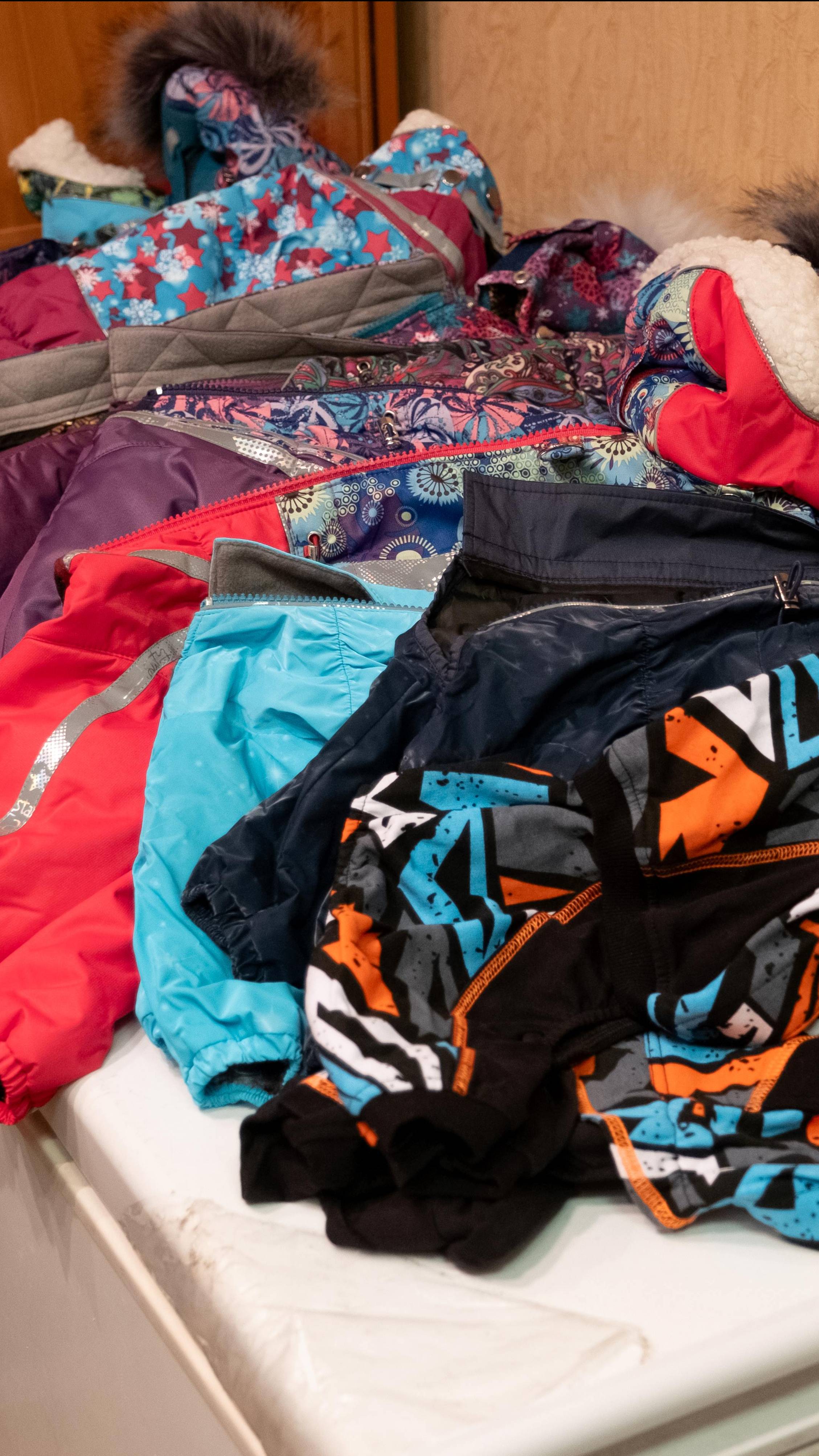 Грейс идёт за одеждой