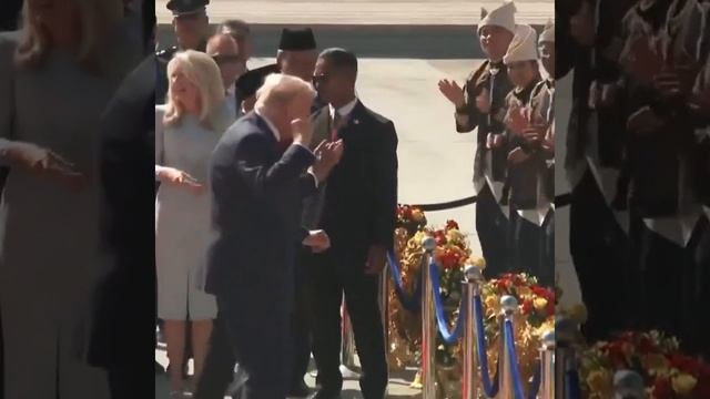 Дональд Трамп дирижирует оркестром , Малайзия, 26.10.2025