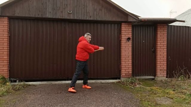 Упражнения с палкой Тайцзи Бань