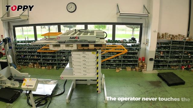 Инвертор паллет TOPPY - Hands Free. Boxes with Cheese