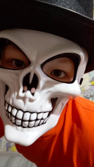 Давайте вырежем тыкву!