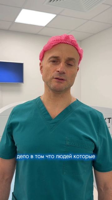 Почему офтальмологи в очках? Раскрываем секреты