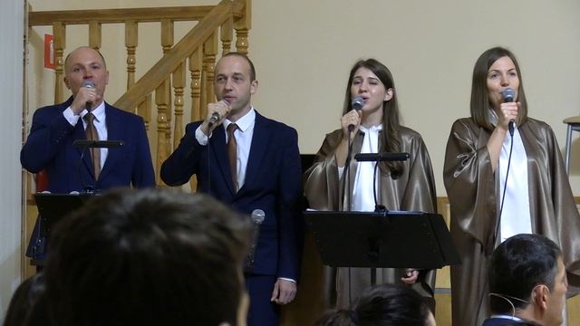 Общее пение "Благо есть славить Господа"