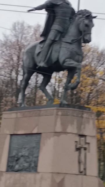 Памятник А. Невскому