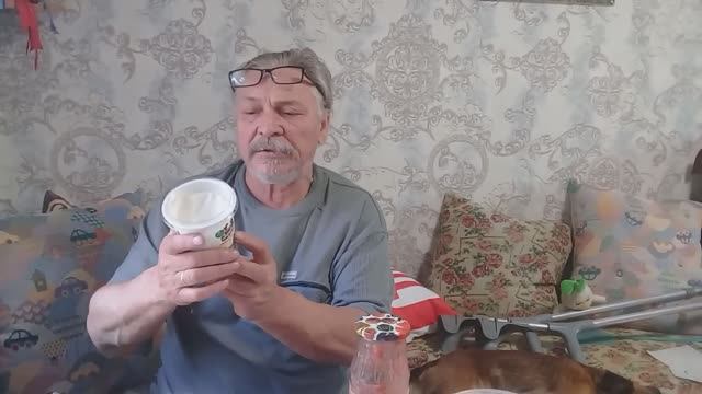 Жизнь в деревне 🏡: Приготовила суп и салат. Навели порядок на дворе. Пообедали