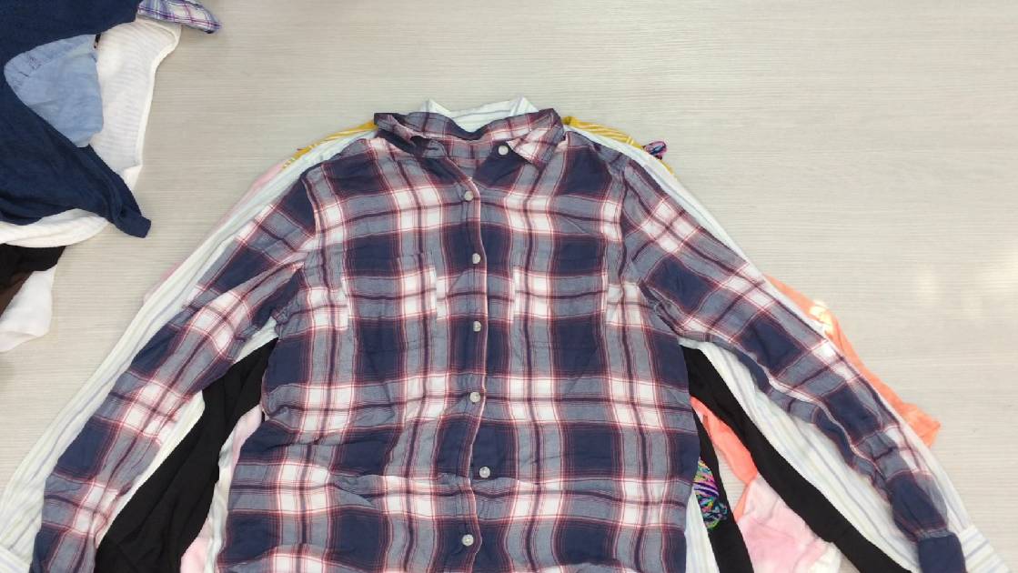 ст7724бл. Блузки женские крем