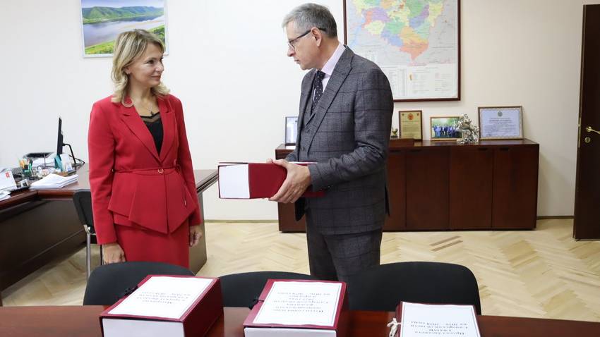 В Думу внесён проект областного бюджета на 2026 год и на плановый период 2027 и 2028 годов