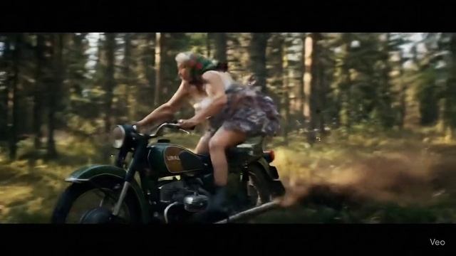 Бабка и медведь