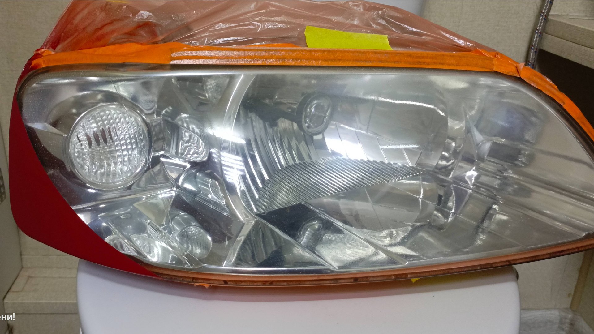 Покраска фар из баллончика, в домашних условиях.