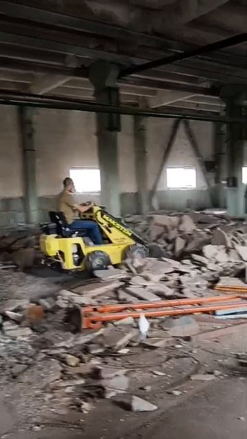 ДЕМОНТАЖНЫЕ РАБОТЫ #трактор #техника #спецтехника #минитрактор #минитехника #арендатехники #стройка