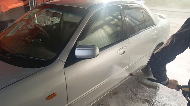 Как правильно мыть машину?