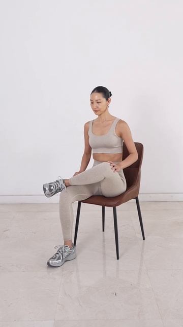 Simple stretch to feel good while working! 🥰