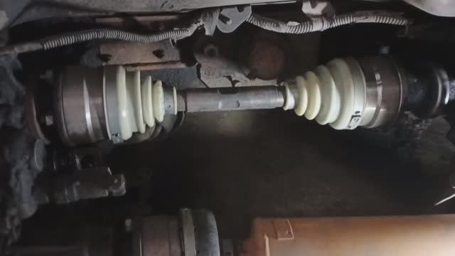 Осмотр промежуточного вала и карданных валов. Ресурсные испытания.