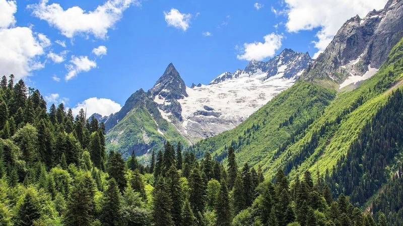 Карачаево-Черкессия, Домбай, Северный Кавказ