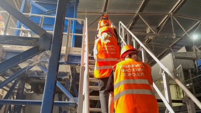 24.09.2025 Профориентационная экскурсия по АО "Мусороуборочная компания" для студентов КубГАУ