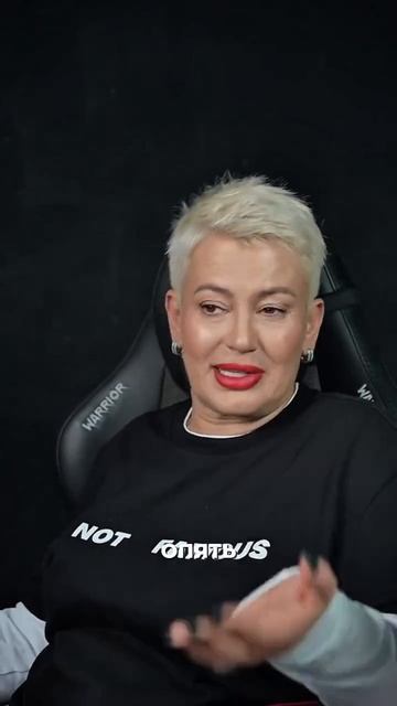 Полюбить себя — это когда уважаешь не только свою внешность, но и свой характер, амбиции и внутр мир