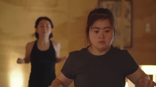 Евгения Цай / Сильные люди