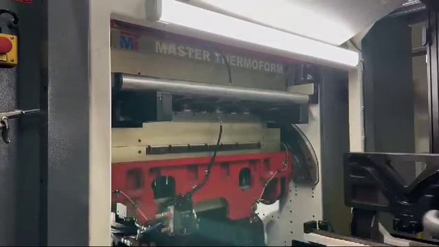 Производство ПЭТ стакана 200 мл - 46 циклов в минуту!